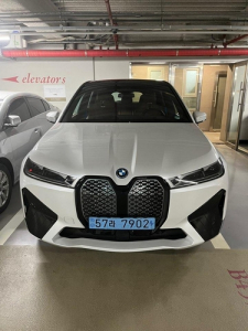 '영포티'를 위하여…일상과 일탈을 잡은 BMW iX50 시승